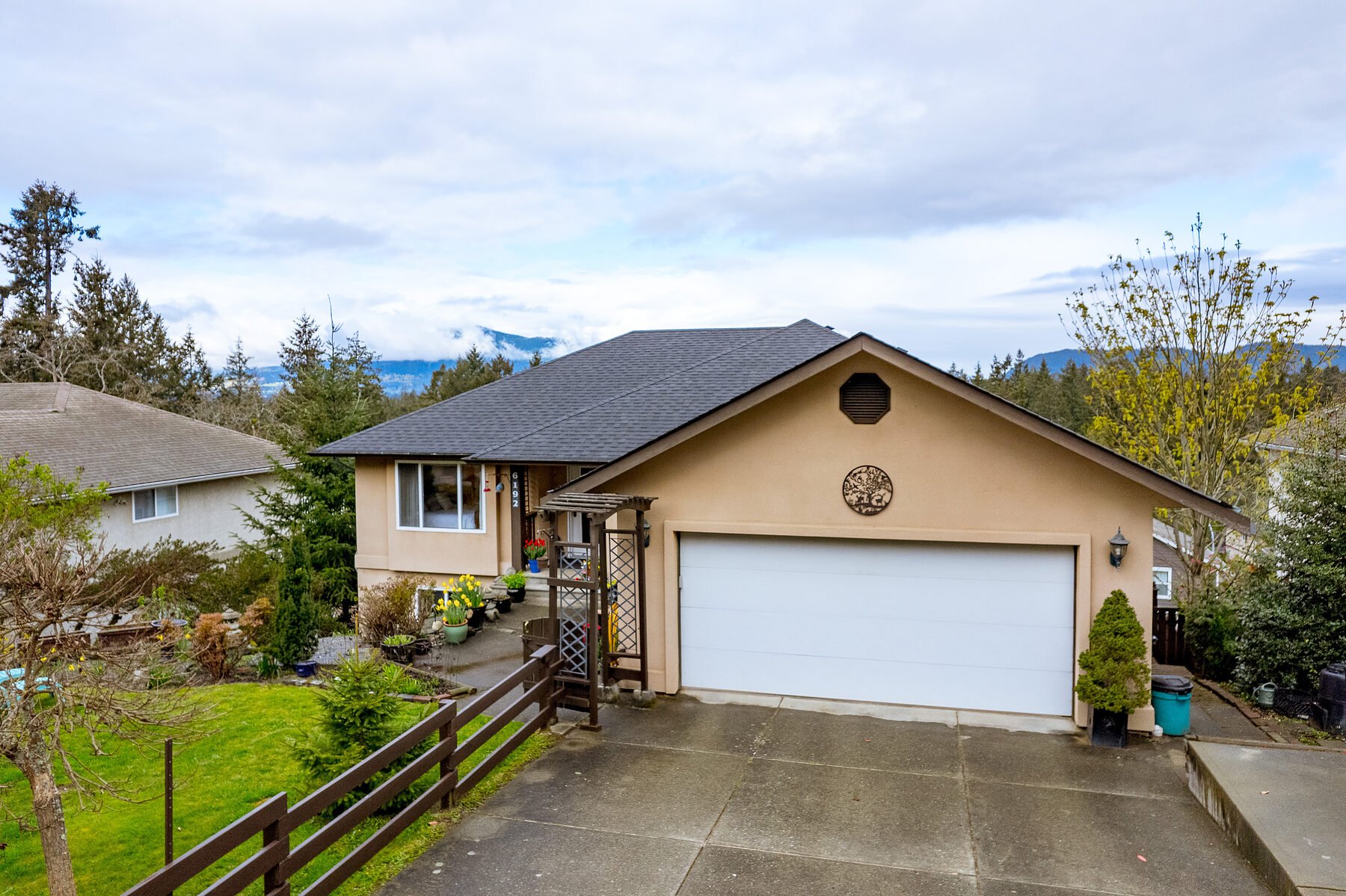 6192 Thomson Terr - Multimedia Showcase