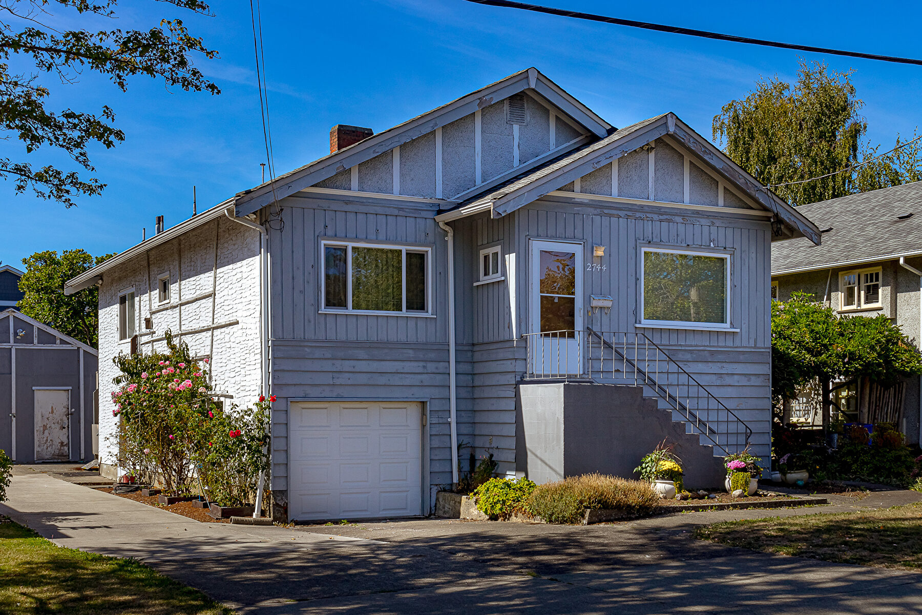 2744 Forbes St - Multimedia Showcase