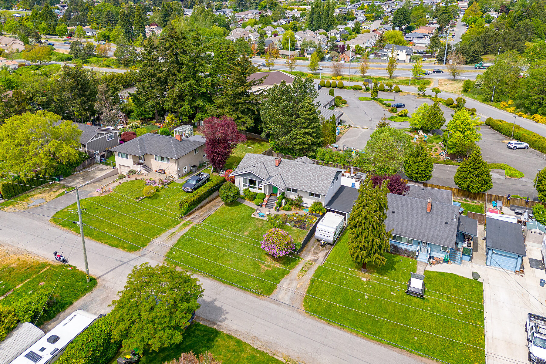 654 Canterbury Rd - Multimedia Showcase